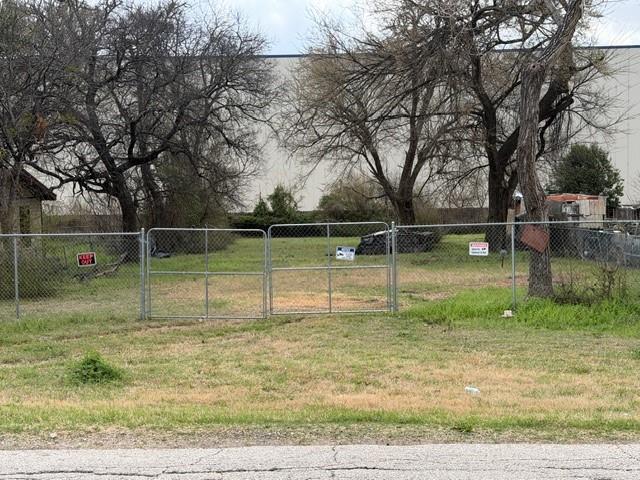 2736 Cedardale Rd, Lancaster, TX 75241 | MLS #21195 | Compass