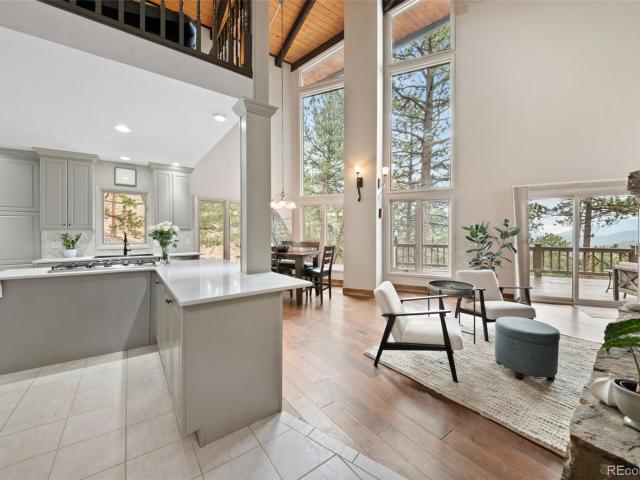 2736 Hiwan Drive