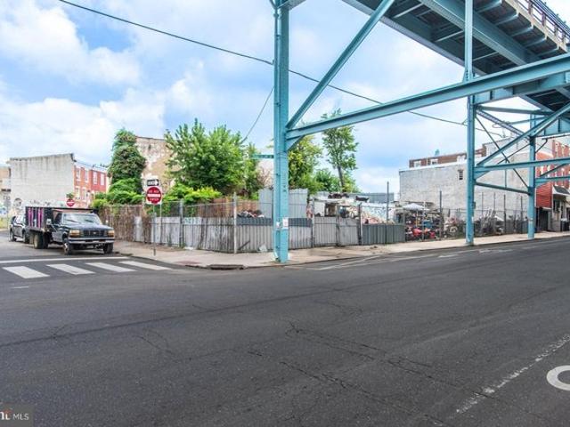 2736 Kensington Ave, Philadelphia, PA 19134