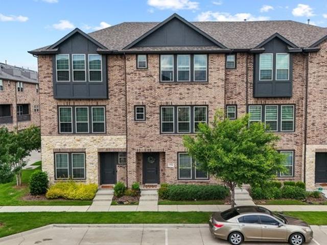 2736 Levee Ln, Lewisville, TX 75067