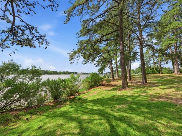 2736 Sterling Point DR