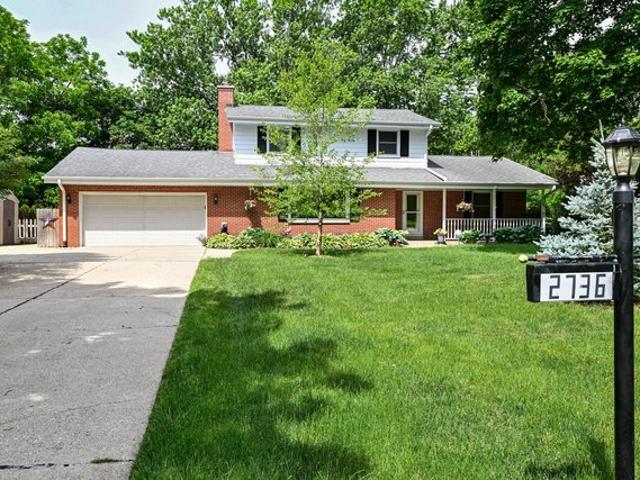 2736 Shamrock Dr, Mount Pleasant, WI 53406