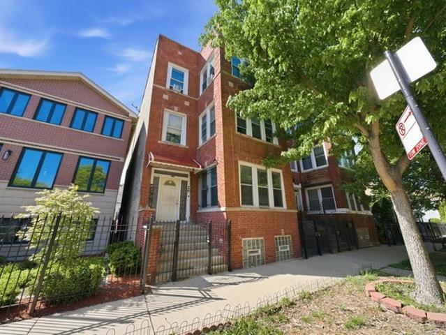2736 W Francis Pl, Chicago, IL 60647