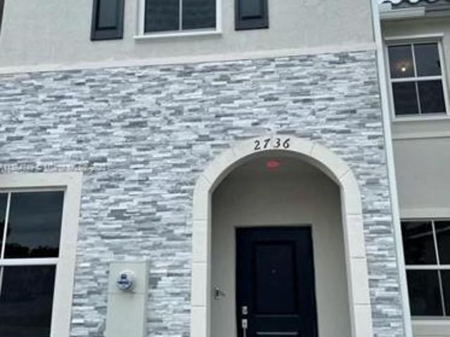 2736 19th St SE #2736, Homestead, FL 33035