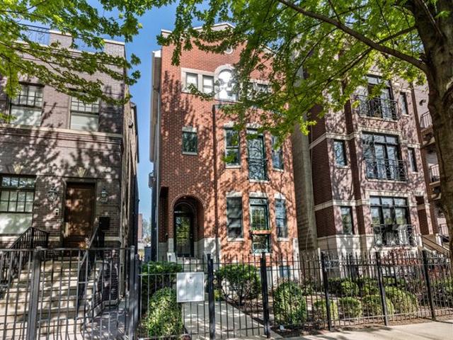 2737 N Southport Ave Apt 3, Chicago, IL 60614