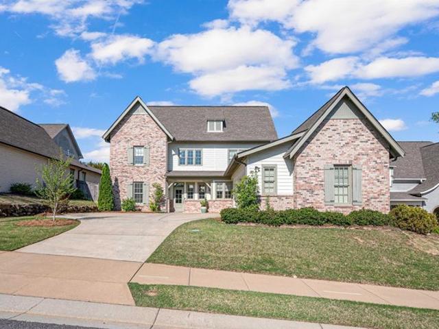 2737 Anna Steele Ln, Vestavia Hills, AL 35216