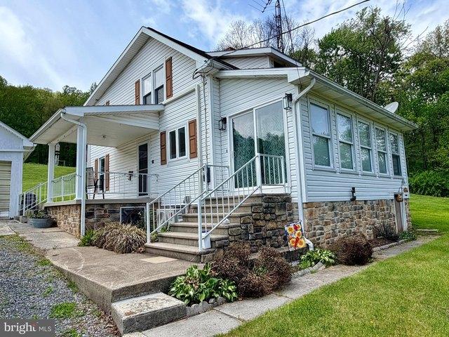 2737 Blacks Mountain Rd, Waterfall, PA 16689