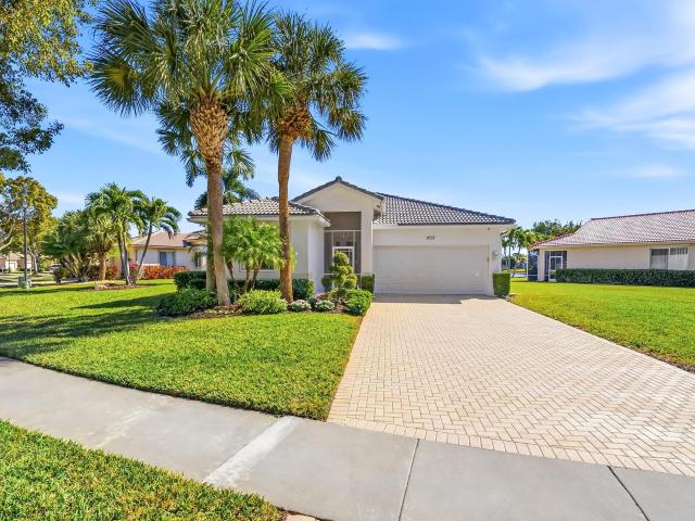 2737 Clipper Cir, West Palm Beach, FL 33411 | MLS #R11169