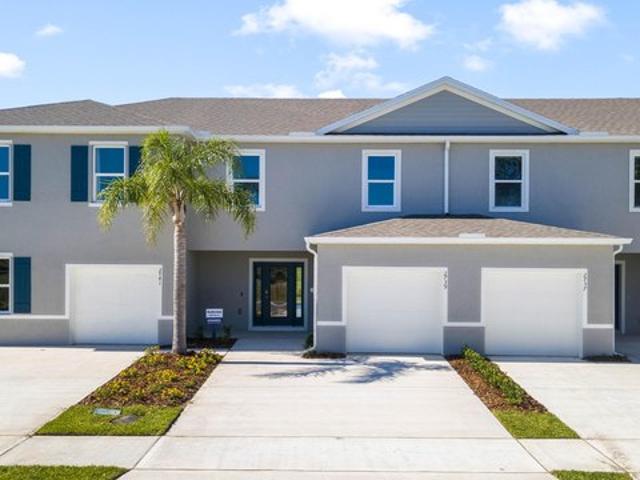 2737 Silver Canoe Dr, Edgewater, FL 32141