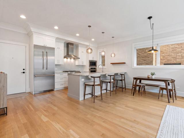 2738 N Racine Avenue # 1w