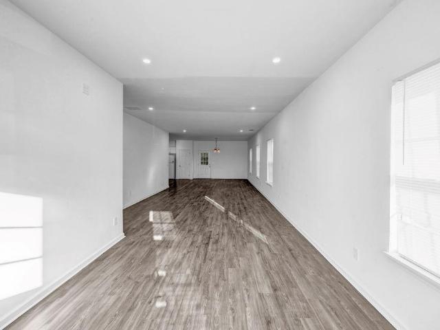 2738 Chamberlain Court