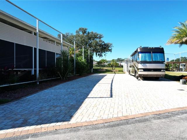 2738 St George Dr, Davenport, FL 33837 | MLS #O6357