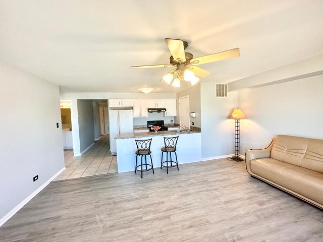 2738 S Wentworth Avenue # 5F