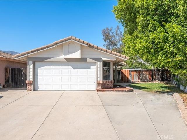 27394 Rustic Ln, Highland, CA 92346