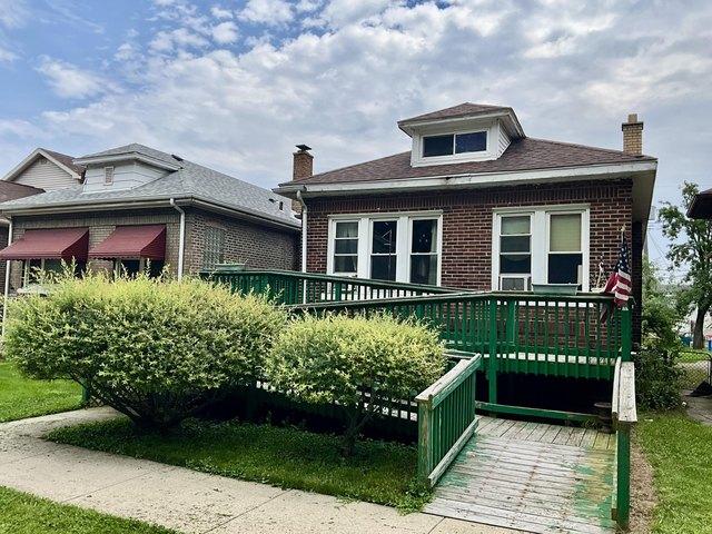 2739 New York Ave, Whiting, IN 46394