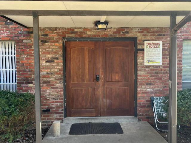 2739 Brownsboro Rd