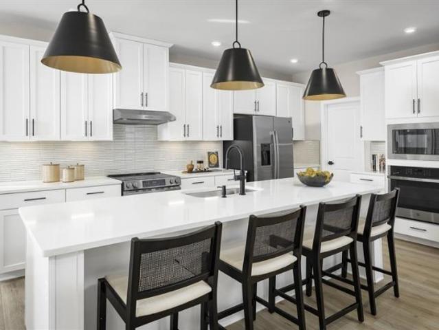 2739 Thoroughbred Way