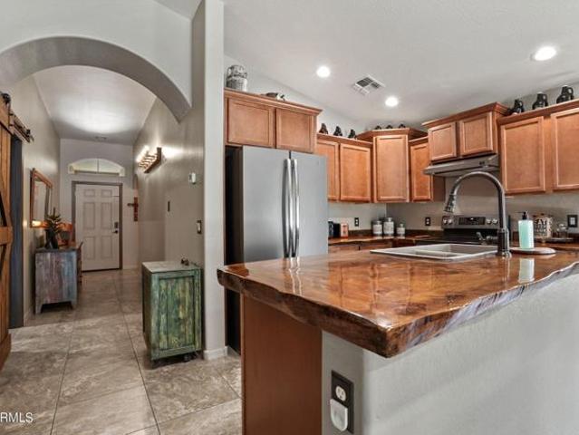 2739 W Sunland Ave, Phoenix, AZ 85041