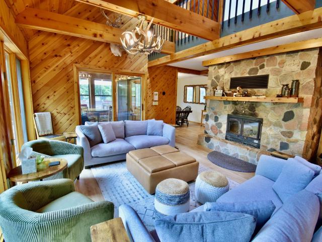 27302 Ridgewood Drive