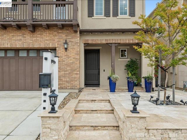 2730 Mount Dana Dr