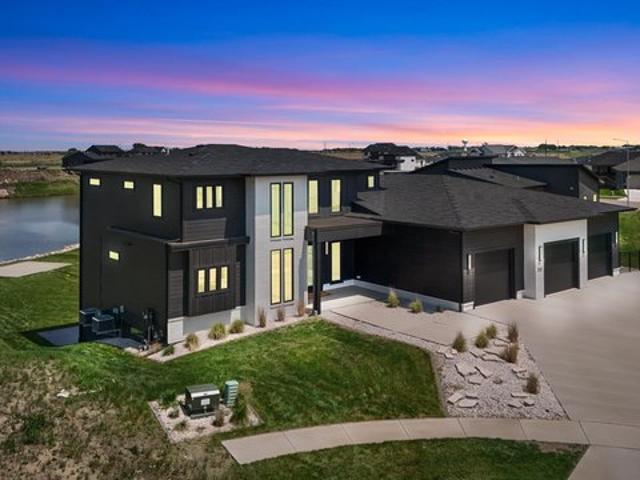 2730 N Swan Cir, Tea, SD 57064