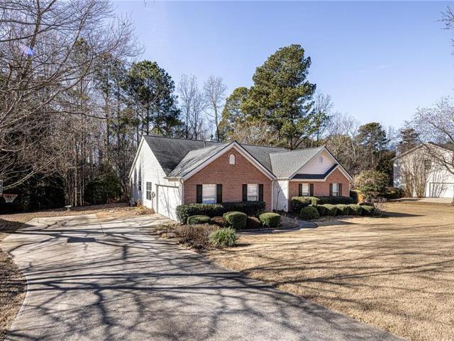 2730 Angel Oak Circle