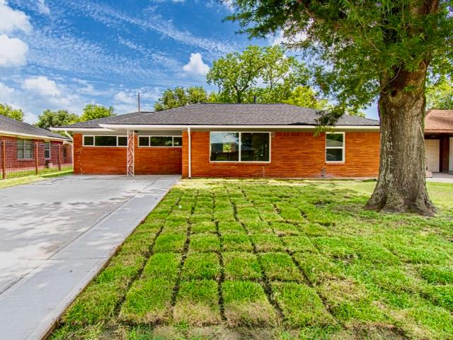 2730 Knotty Oaks Trail