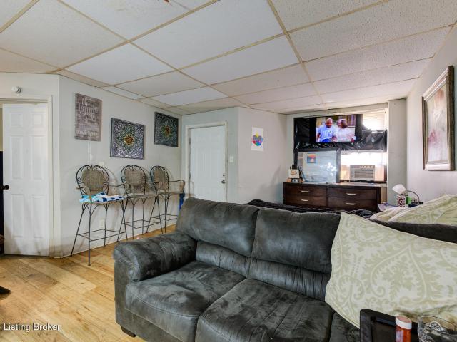 2730 S 4th St