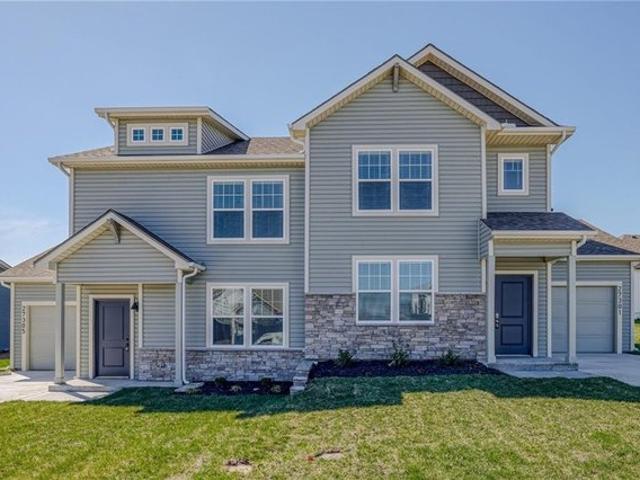 27310 E Acacia Dr, Lee's Summit, MO 64086