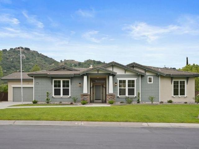 27316 St Andrews Ln, Valley Center, CA 92082