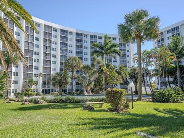 2731 NE 14th Street Cswy Apt 138, Pompano Beach, FL 33062