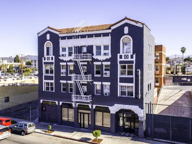 2731 Beverly Blvd, Los Angeles, CA 90057 | MLS #25 478 | Compass