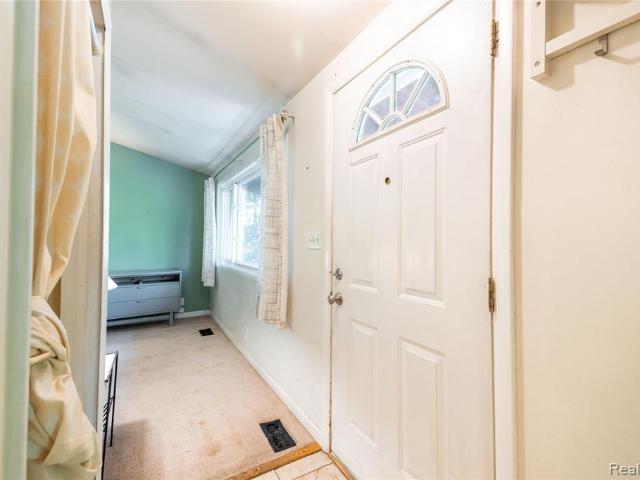 2731 Canterbury Road