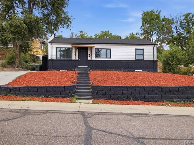 2731 Roosevelt Ave, Thornton, CO 80229