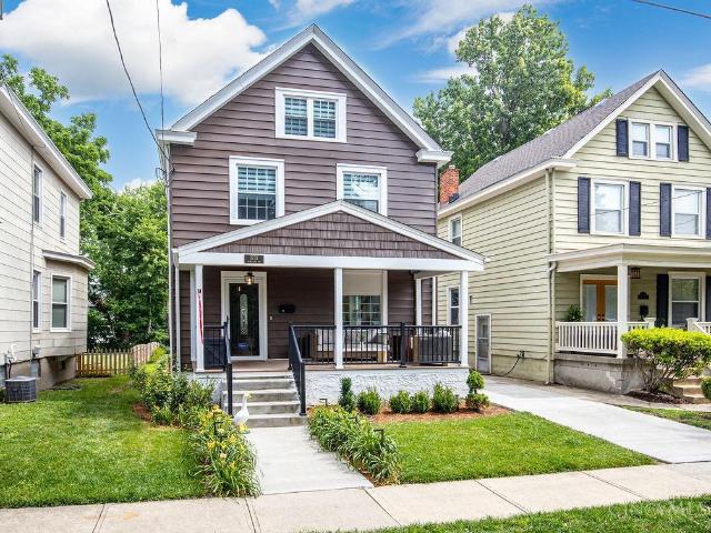 2732 Hyde Park