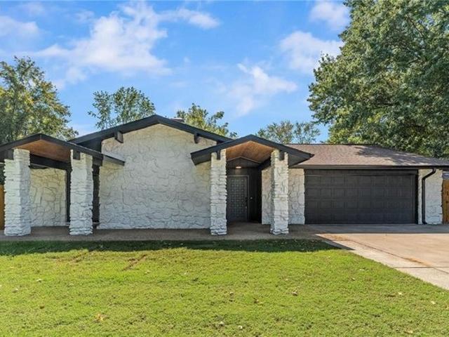 2732 Highland Cir, Rogers, AR 72756