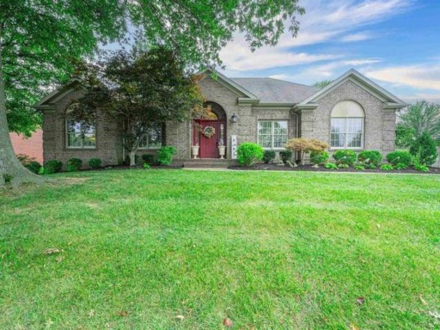2732 Hillbrooke Pkwy, Owensboro, KY 42303