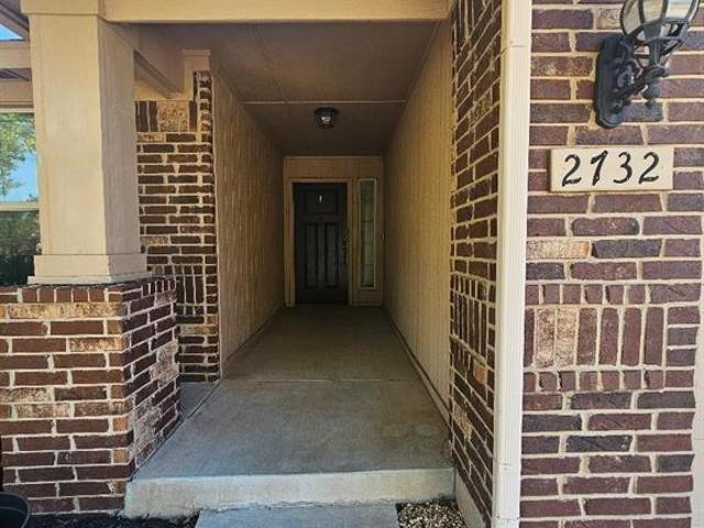 2732 Lerkim Lane