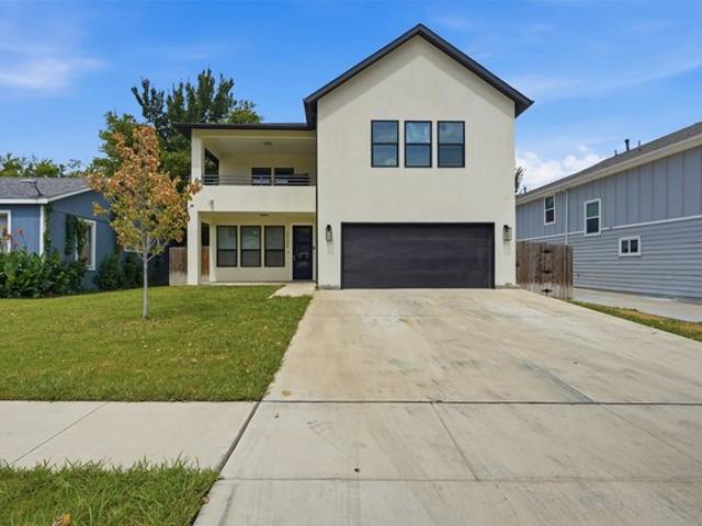 2732 Livingston Ave, Fort Worth, TX 76110