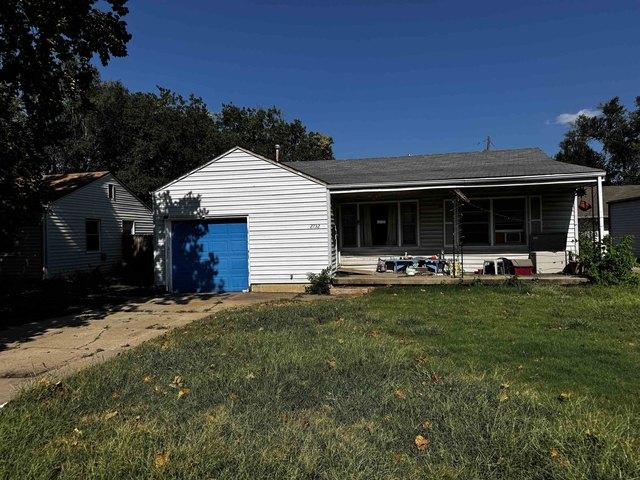 2732 S Greenwood Ave, Wichita, KS 67216