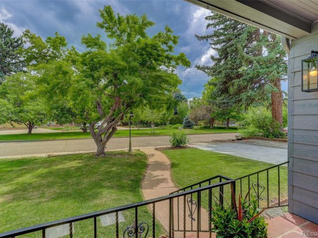 2732 S Downing Circle