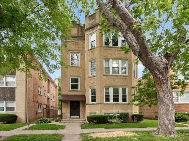 2732 W Greenleaf Ave Apt 3, Chicago, IL 60645