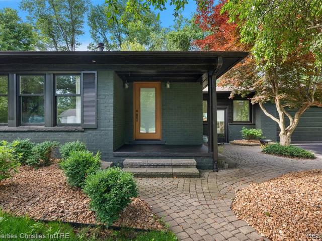 27331 Gardenway Road