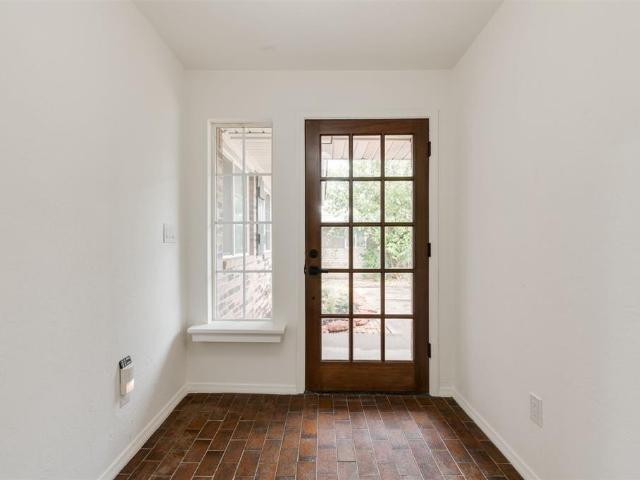 2733 Manchester Drive