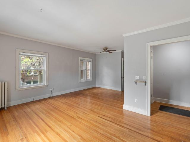 2733 Girard Avenue S # 106