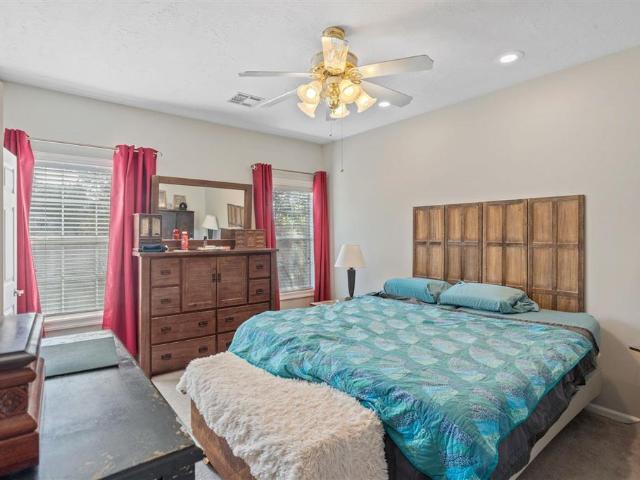 2733 Henderson Bayou Pl, Lake Charles, LA 70605 | MLS #SWL25102