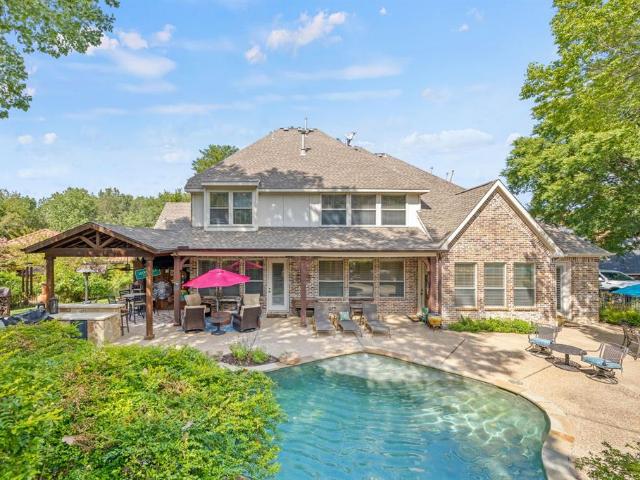 2733 Sylvan Way
