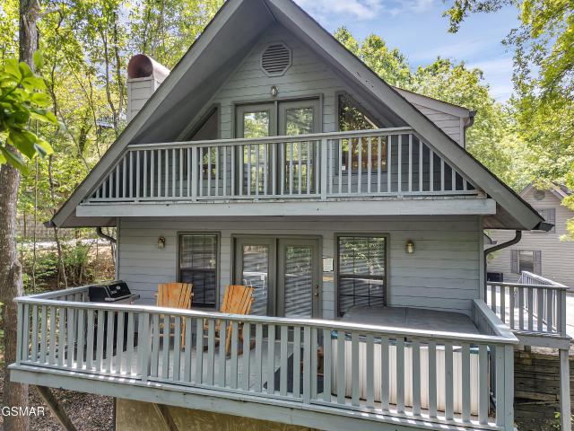 2733 Timber Way