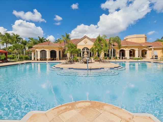 2733 via cipriani 830b, clearwater, us, fl