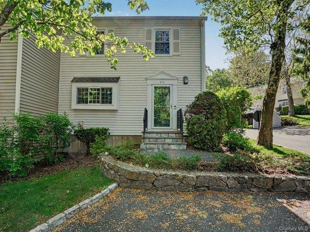 273 Carrollwood Dr, Tarrytown, NY 10591